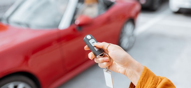 Protecting keyless cars from theft